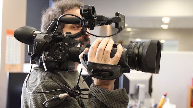 How to mount B4 lenses on the Sony FS5