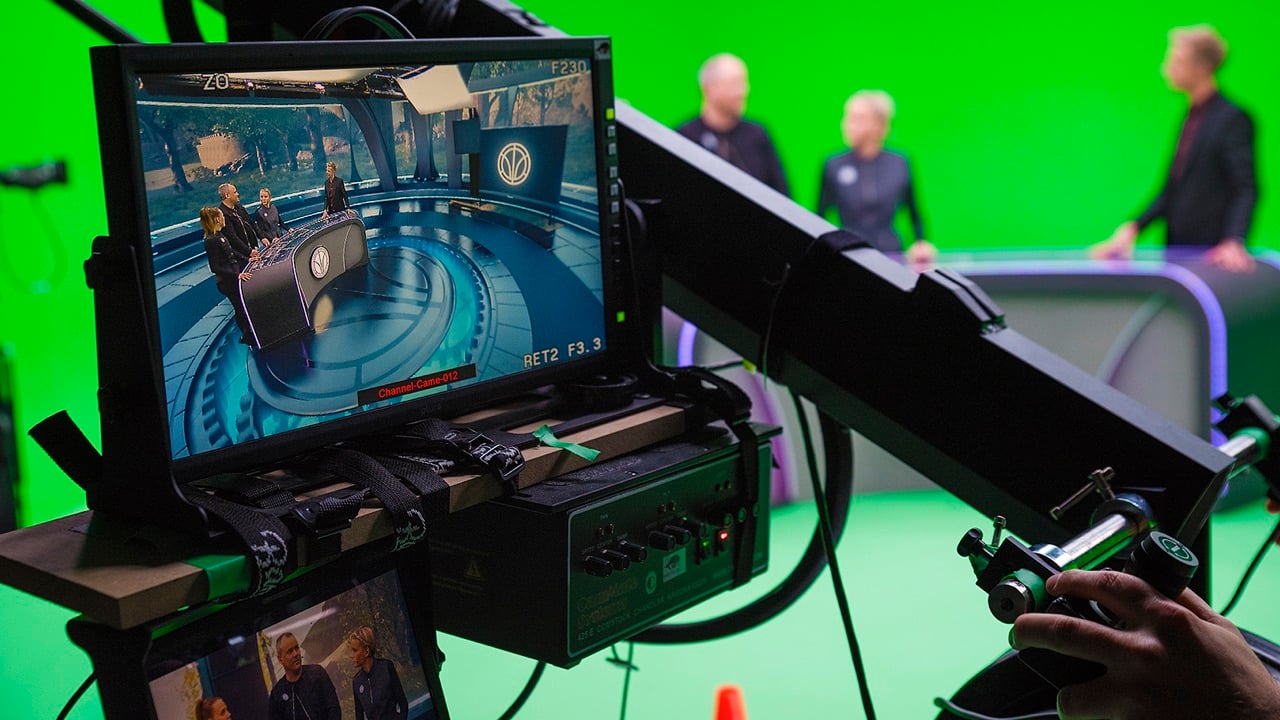 Mixed reality: mixing photo real CGI with live footage, in realtime