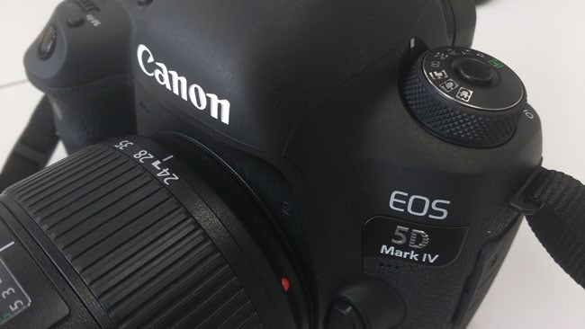 First Hands-On with the new EOS 5D Mk IV: 500Mbit/s 4K recording