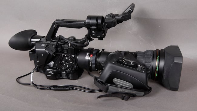 How to mount B4 lenses on the Sony FS5