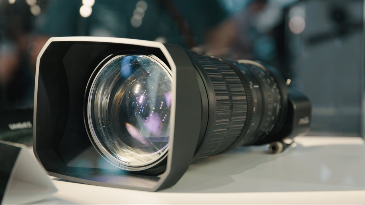 Fujinon's amazing new 46x 4K broadcast lens