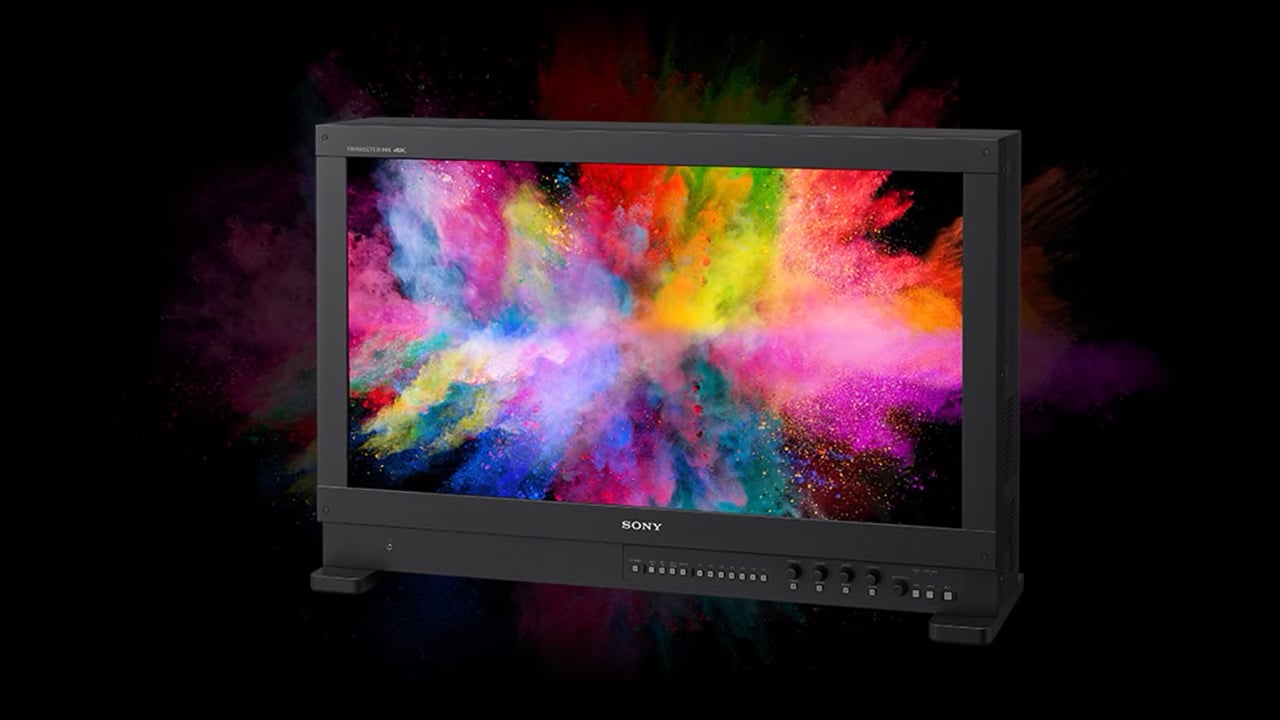 How do you choose a monitor for colour grading?