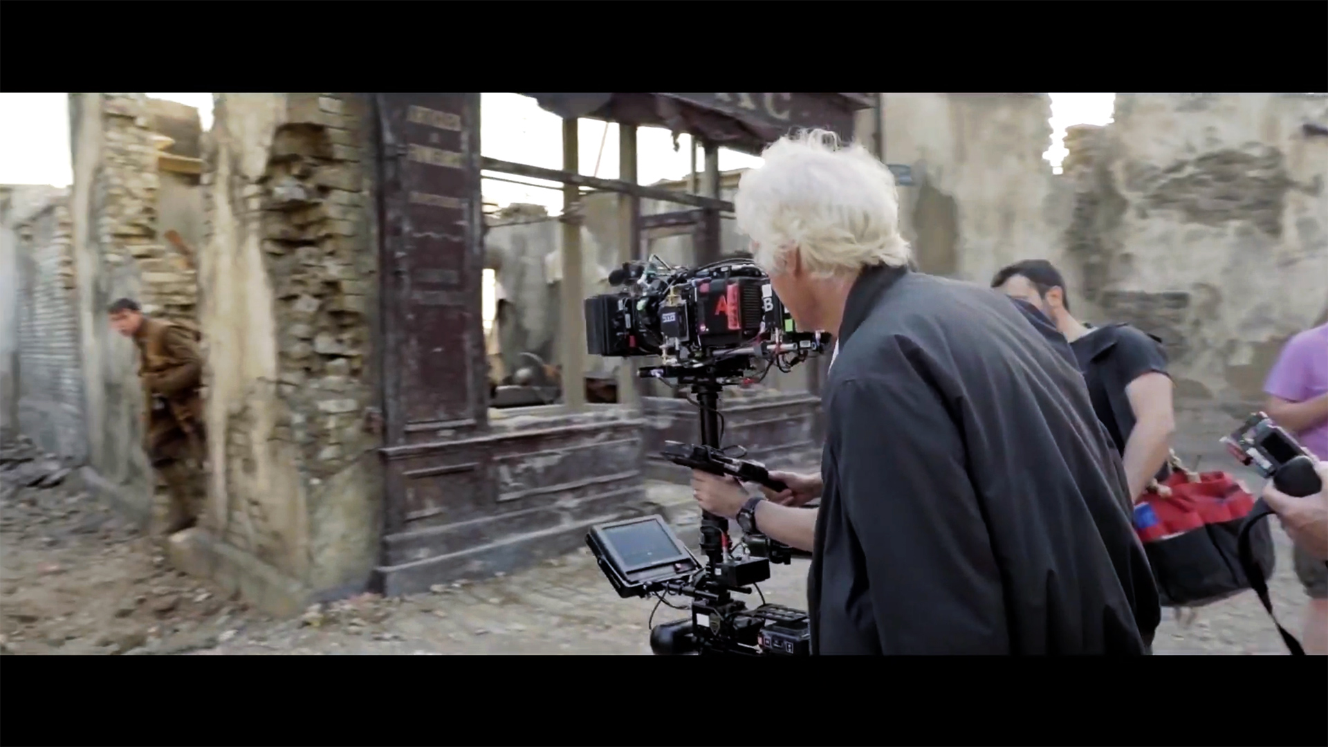 This is a fascinating look at how the incredible cinematography of 1917 ...