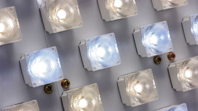 Using Outsight's Creamsource LED panel to stop rolling shutter