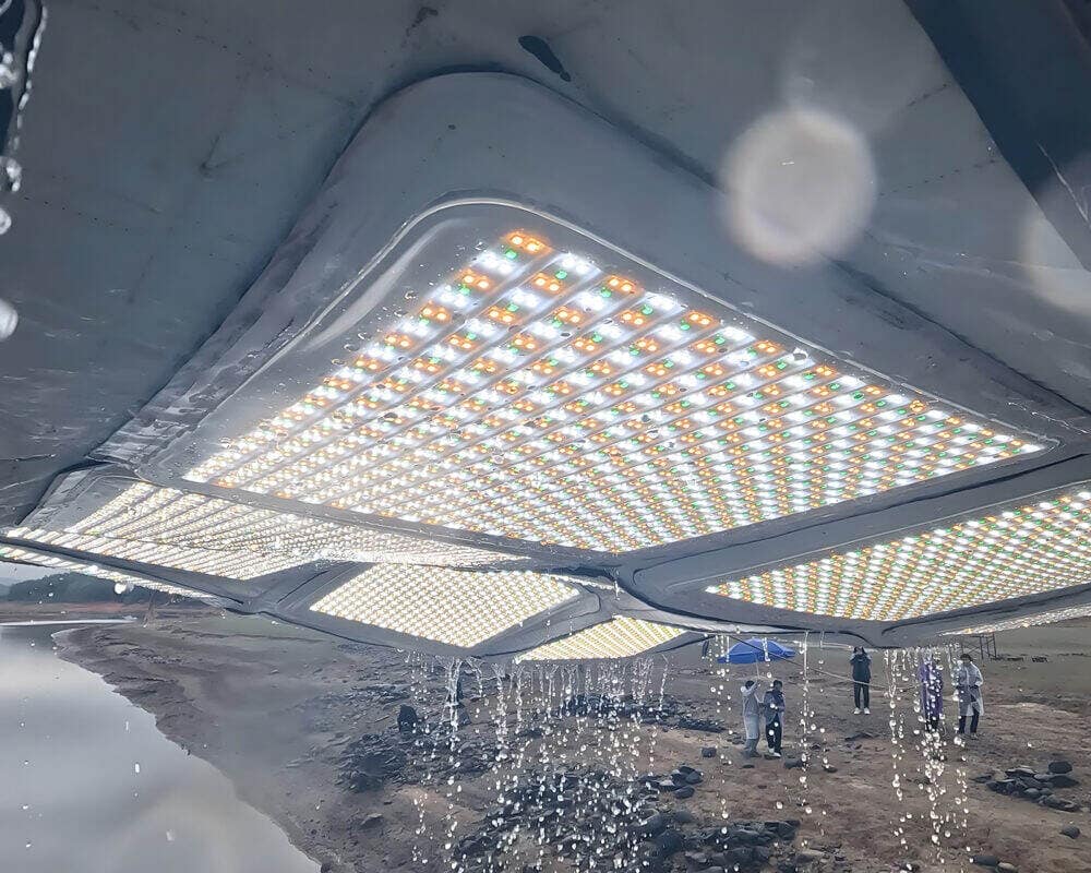 Aputure unveils INFINIMAT lighting system - with airbags