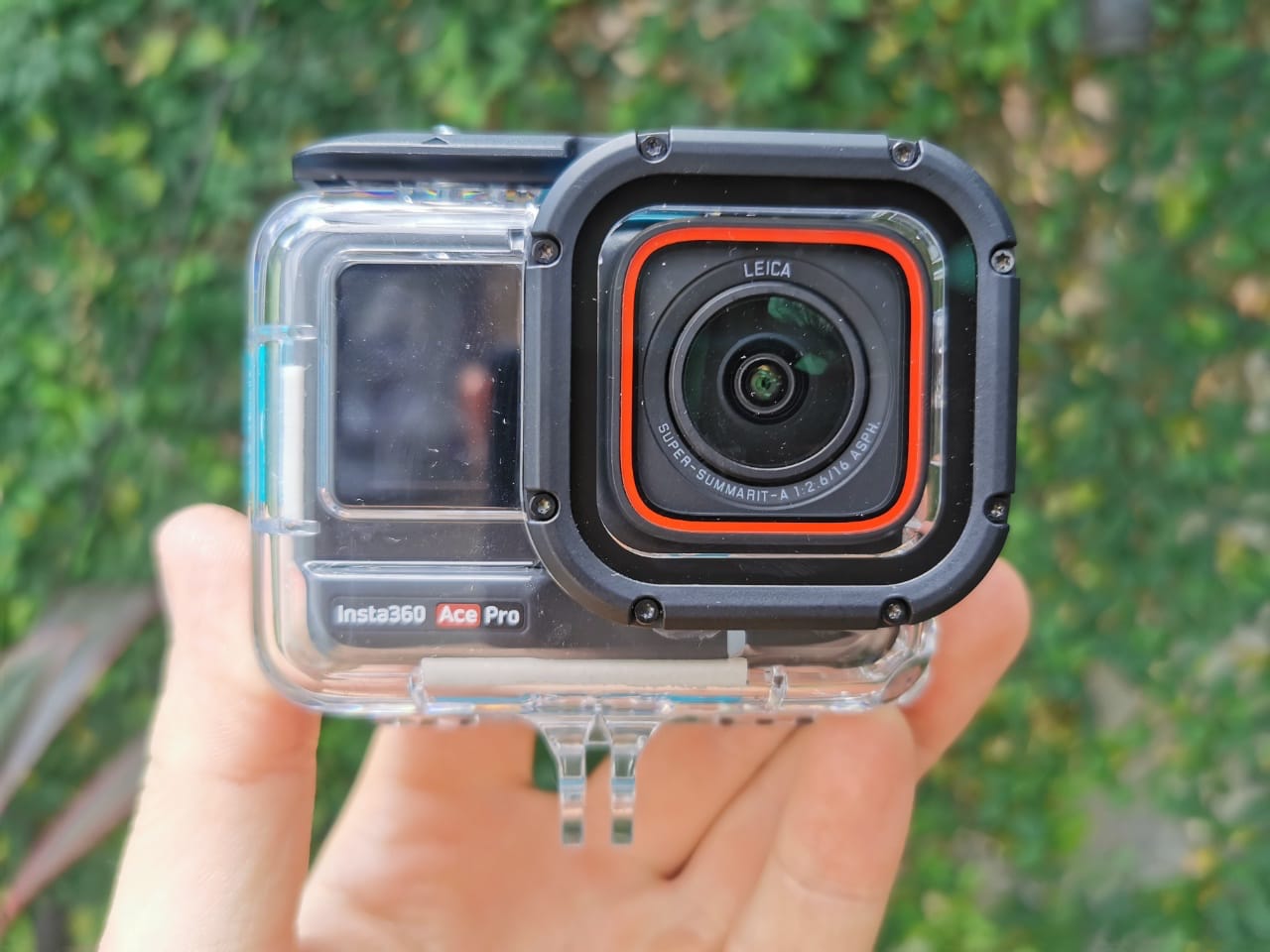 Review: Diving with the Insta360 Ace Pro - almost perfect