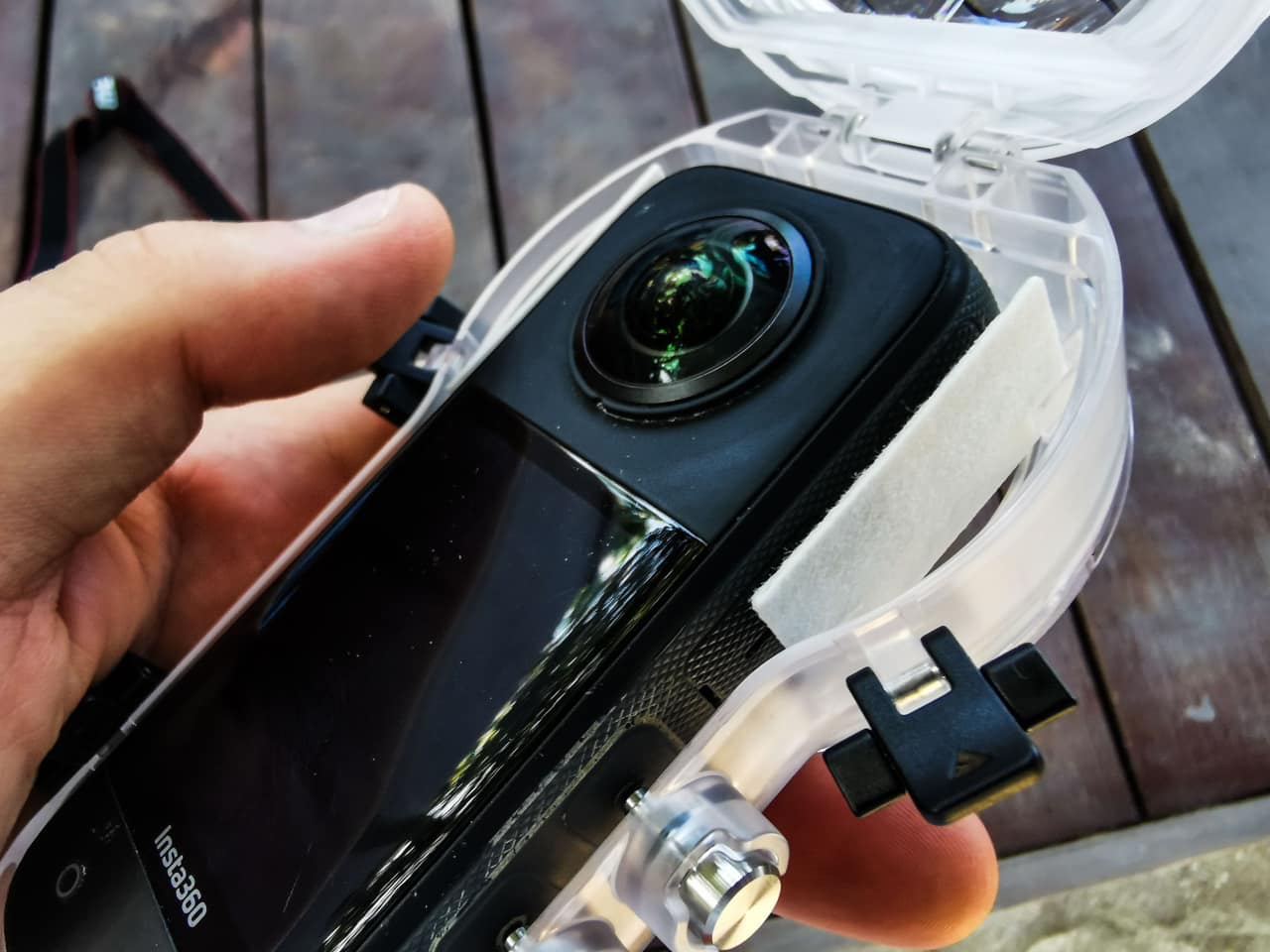 Insta360's revolutionary new invisible dive case for awesome underwater ...